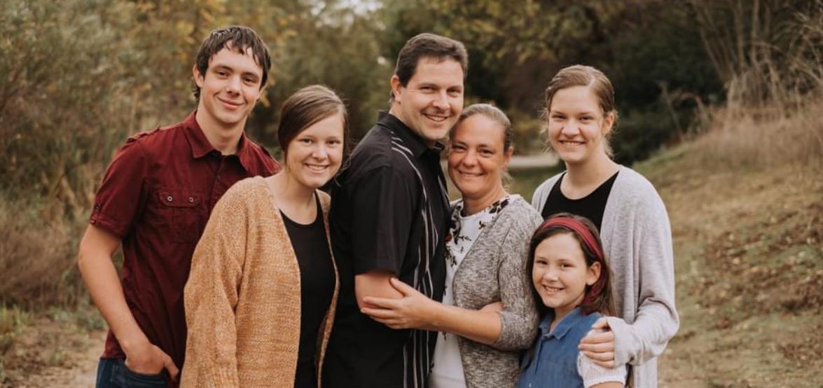 GiveSendGo | The Kurtz family serving 3 mos in Greece with i58